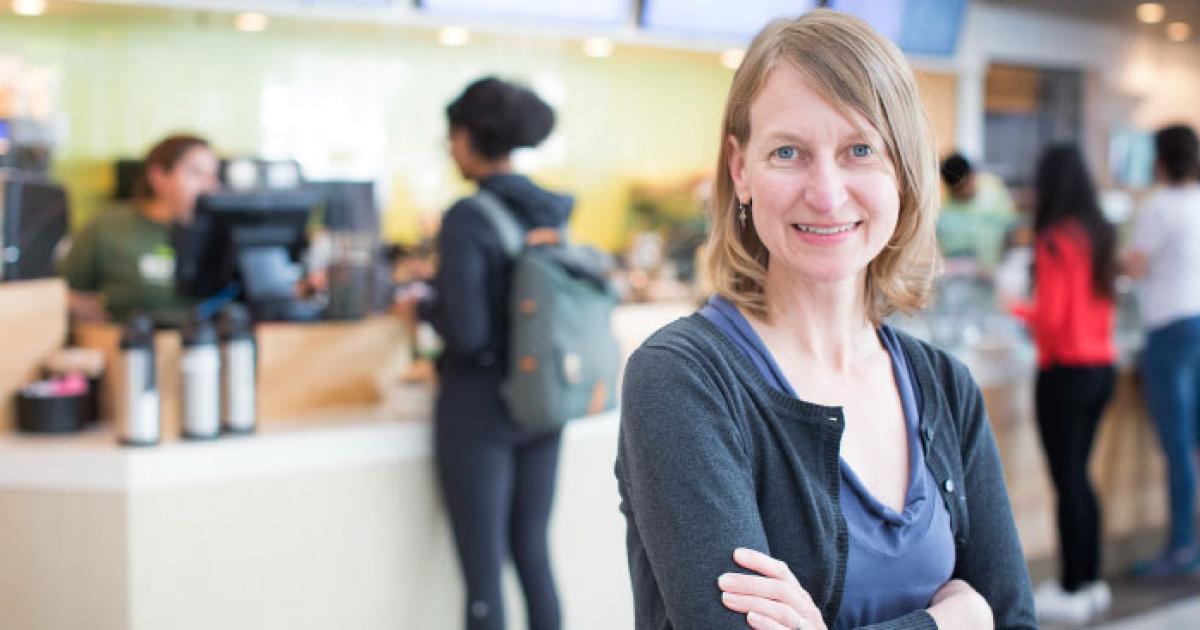 Harknett_lead.jpg?itok=xpF6ltFR