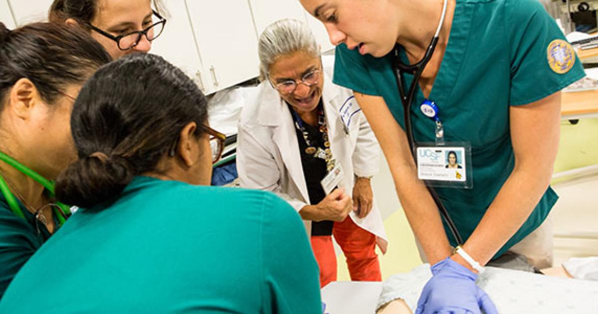 UCSF_SimLab_Nursing4.jpg?itok=uFYeTJYA