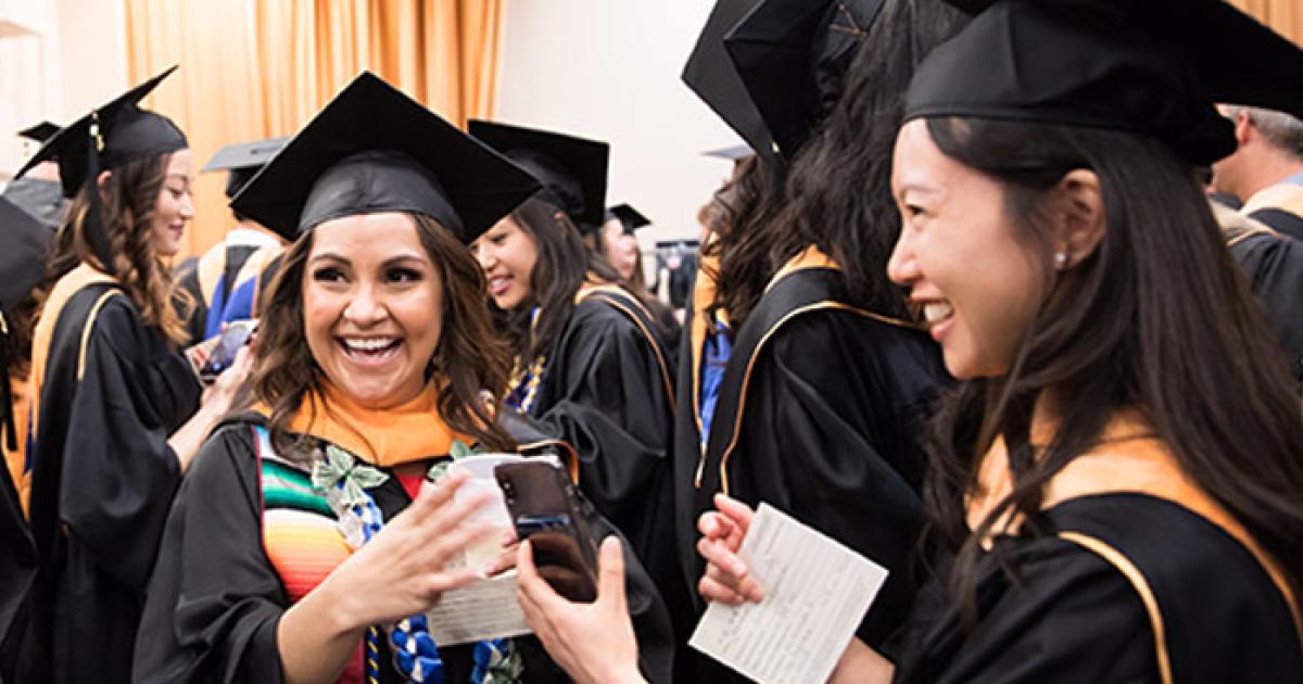commencement20180601_1_0097.786x366.jpg?itok=YMoCAjZN